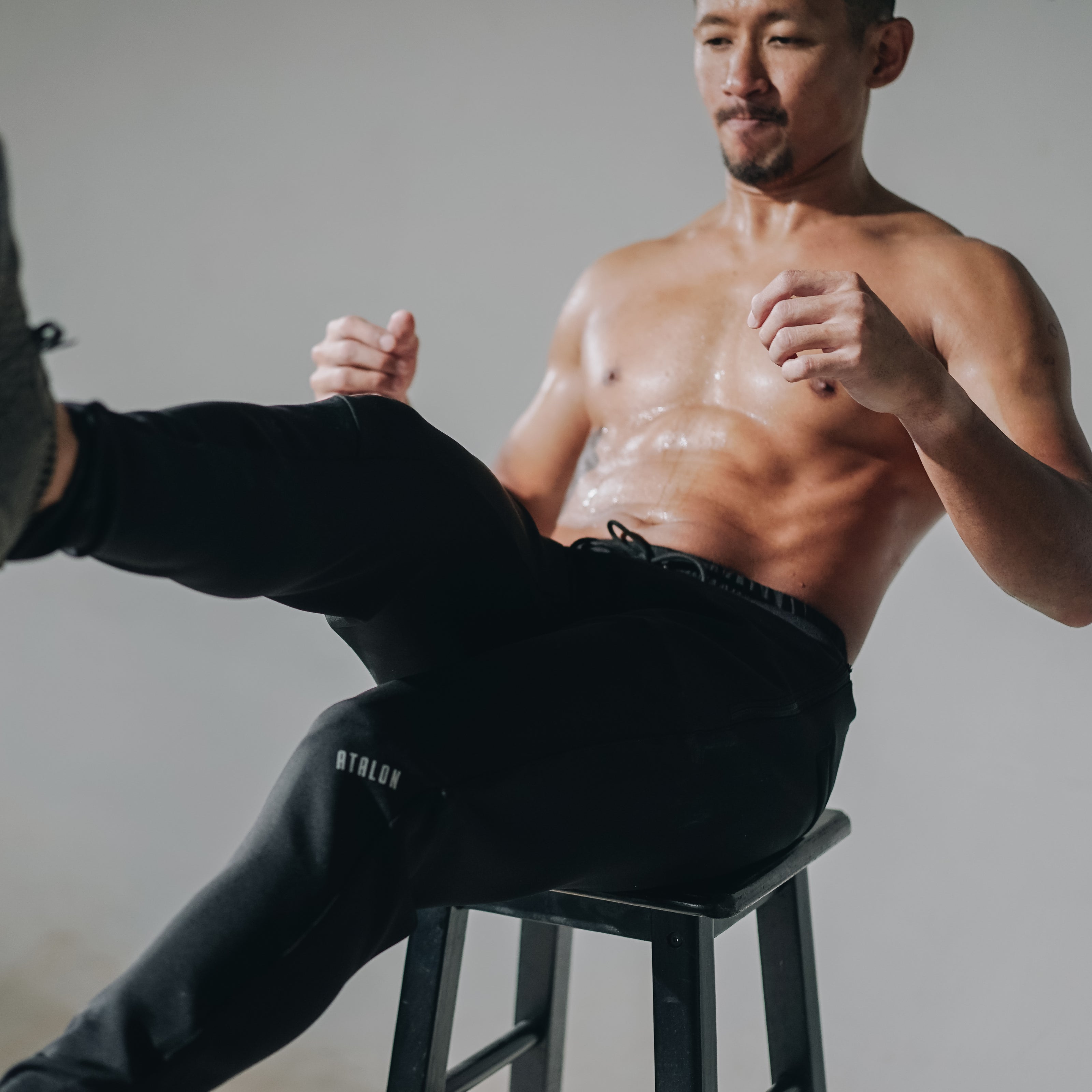 Atalon - Baju, Celana, dan Jogger untuk Running dan Gym